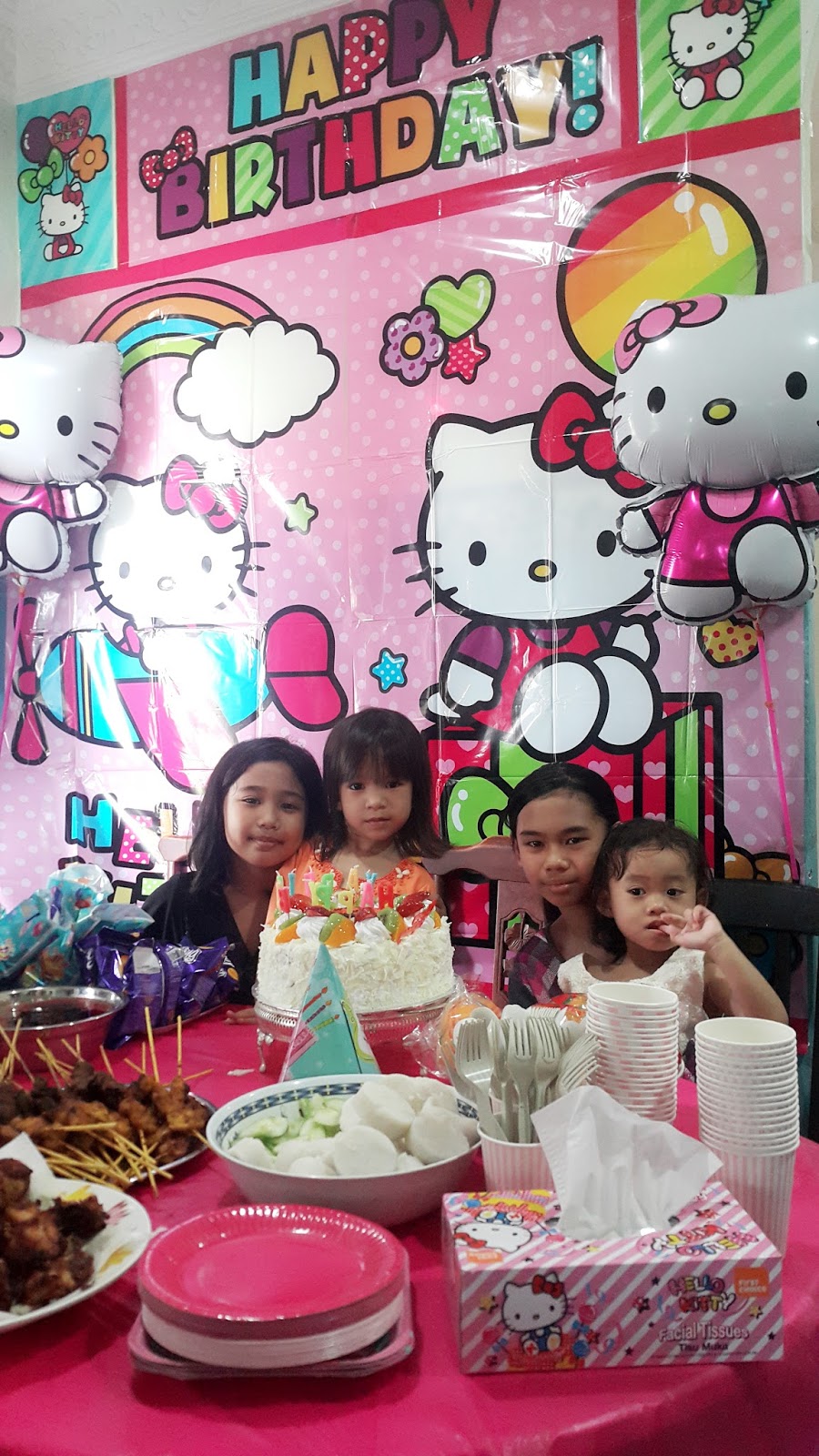 IDEA UNTUK BUAT MAJLIS HARI JADI TEMA HELLO KITTY - AlmariCantik