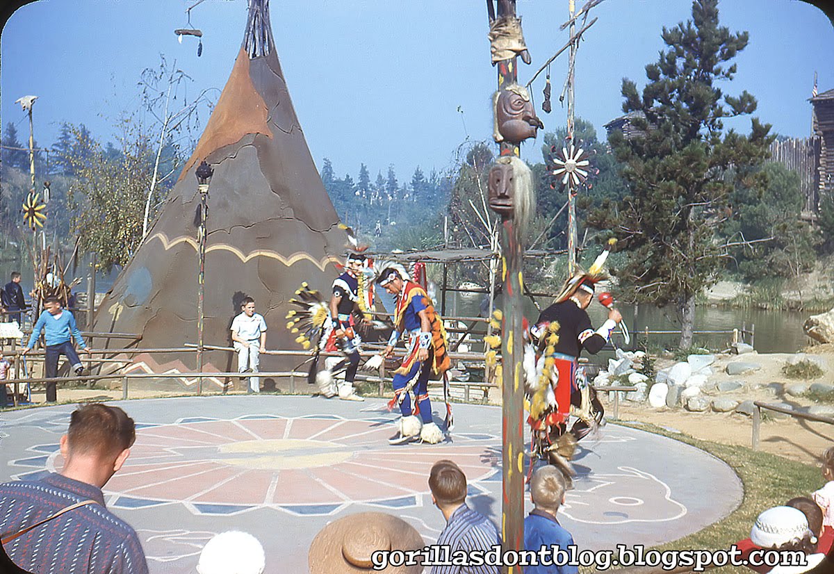 GORILLAS DON'T BLOG: Indian Dance Circle, November 1958
