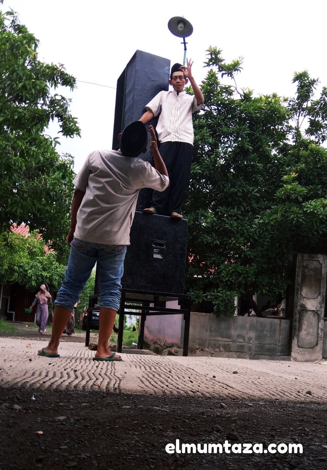 Tim Kami ~ Elmumtaza.com