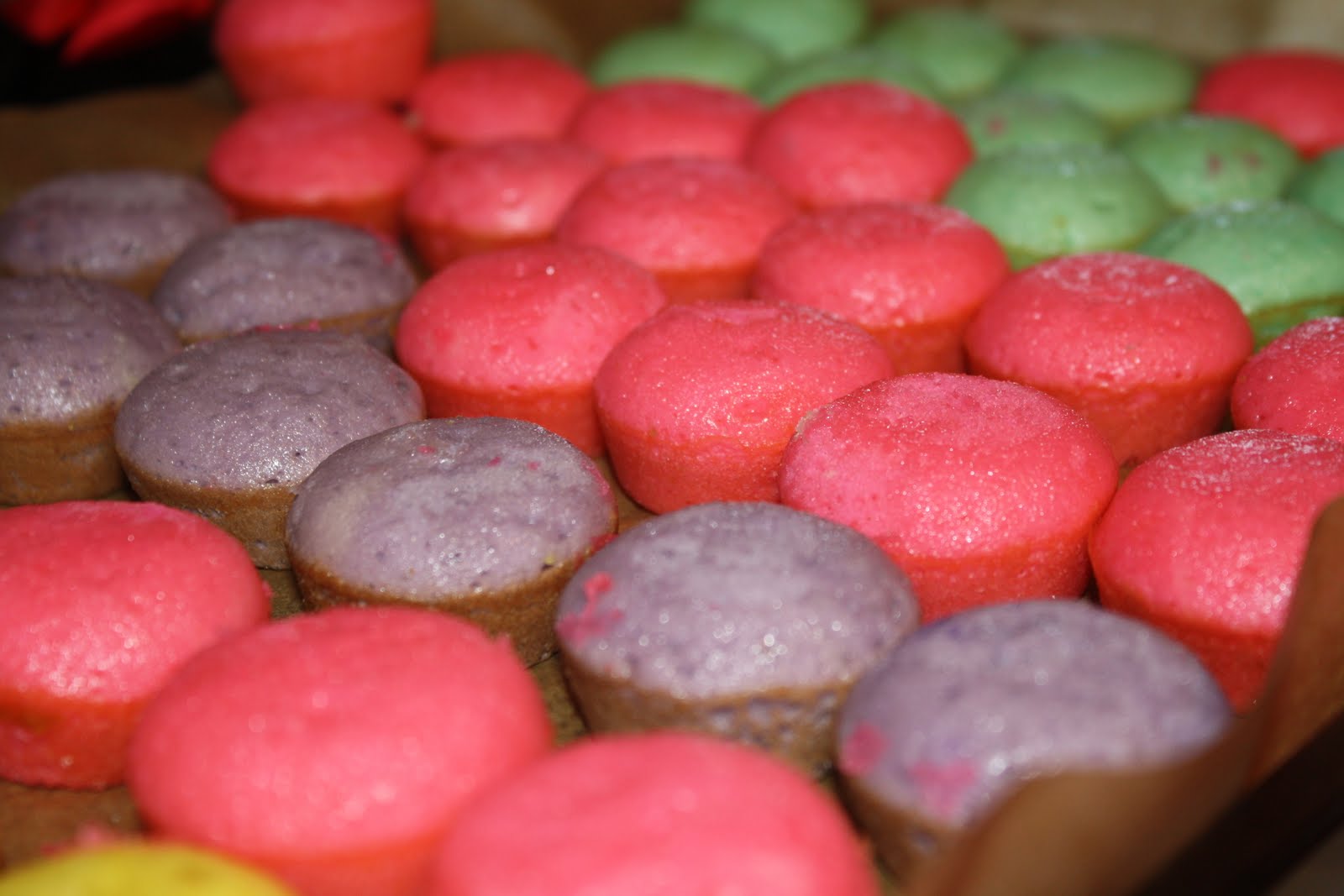 Cupcake Poppers | The Frosting Addict