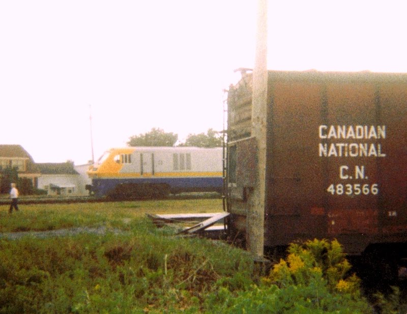 Kingston's Hanley Spur: Outer Station hosts the LRC demo train