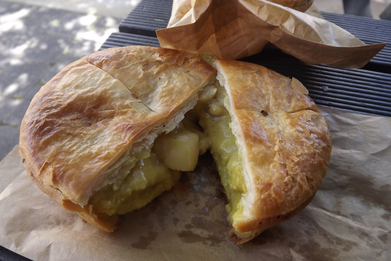 Simply Sue's Simple Diary: Tasmanian Scallop Pies