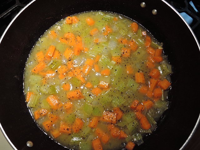 The Briny Lemon: Pan Chicken with White Wine Sauce Mirepoix