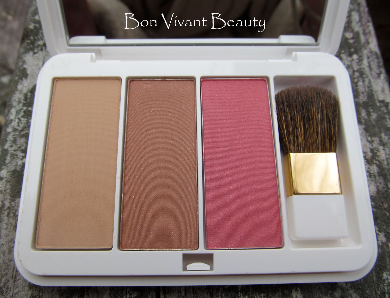 Bon Vivant Beauty: Estee Lauder Lilly Pulitzer Face Compact