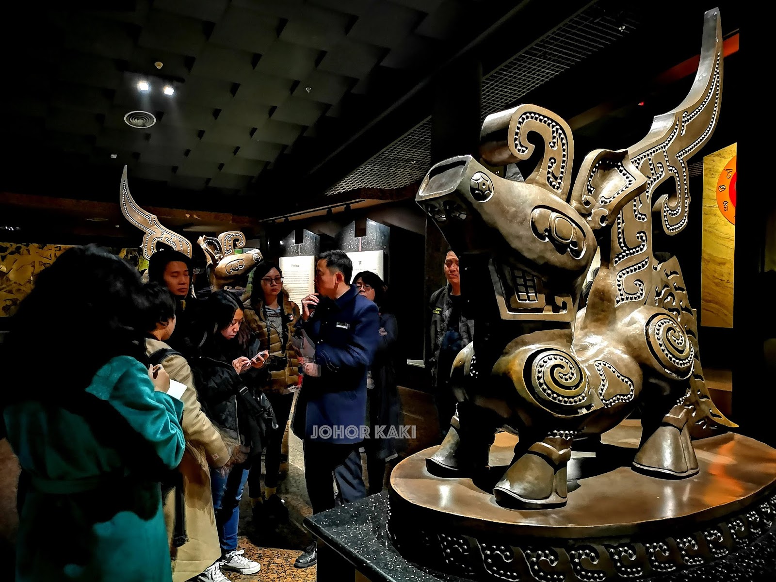 Mystery of 3000 Year Old San Xing Dui Civilisation in Sichuan China ...