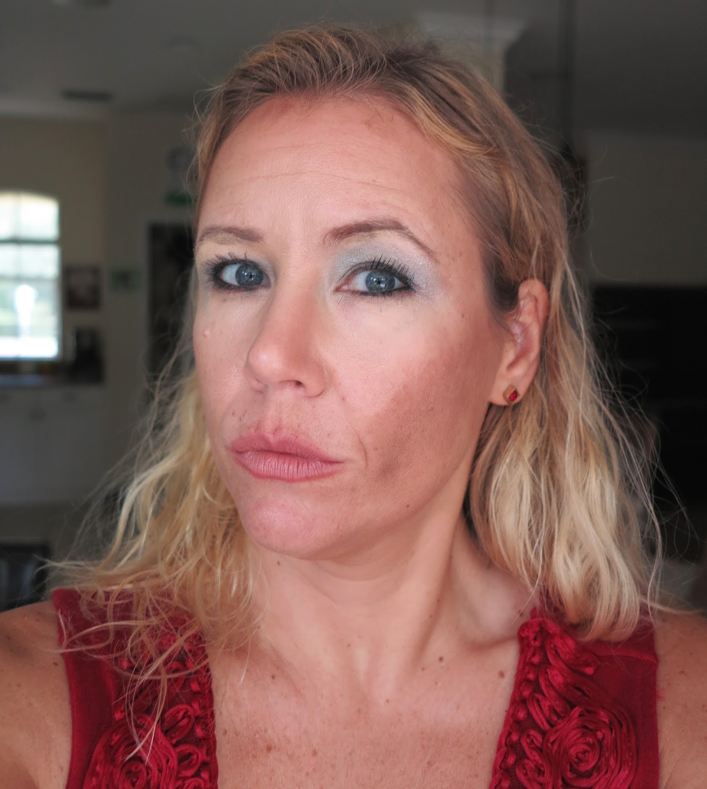 10 Makeup Mistakes that make you look older!