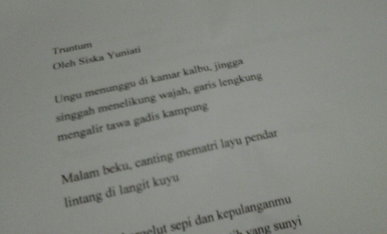 Tulis puisi "Truntum", Siska Yuniati juara 1 lomba cipta puisi Festival ...