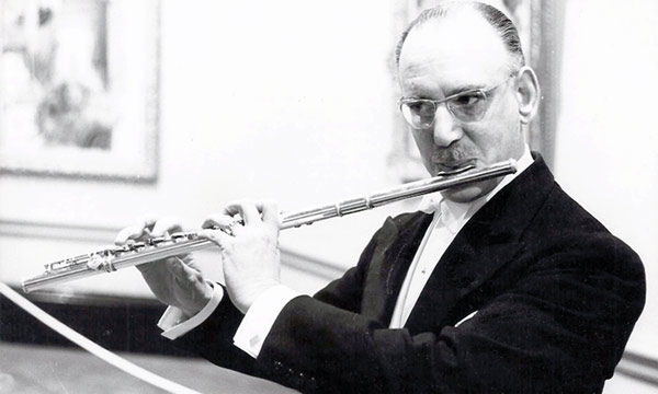 Mascolo Flute Center & Estudantes de Flauta: Debussy, Cortege for Flute ...