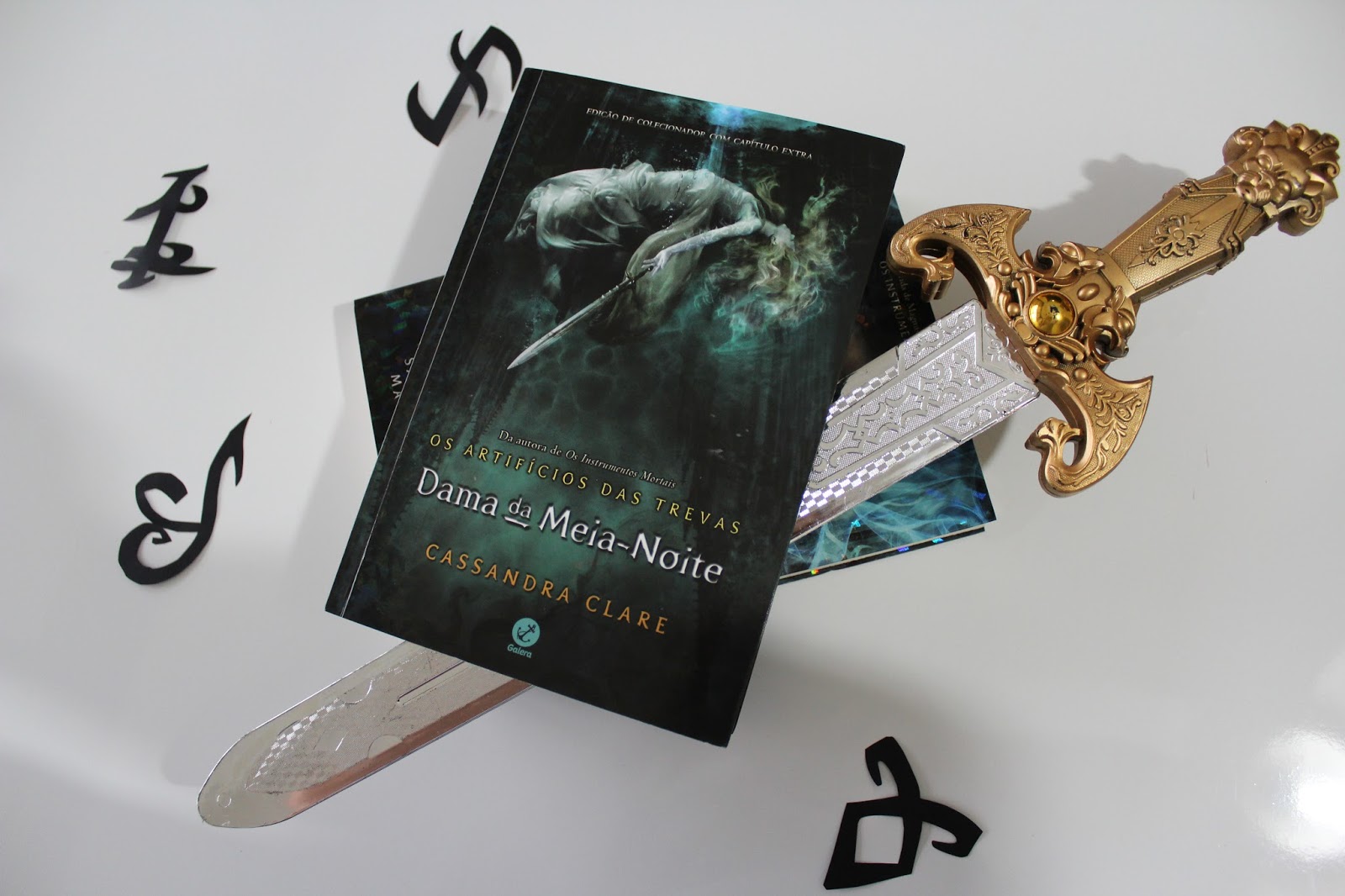 Dama da Meia-Noite - Os Artifícios das Trevas (Livro 1) - Cassandra ...