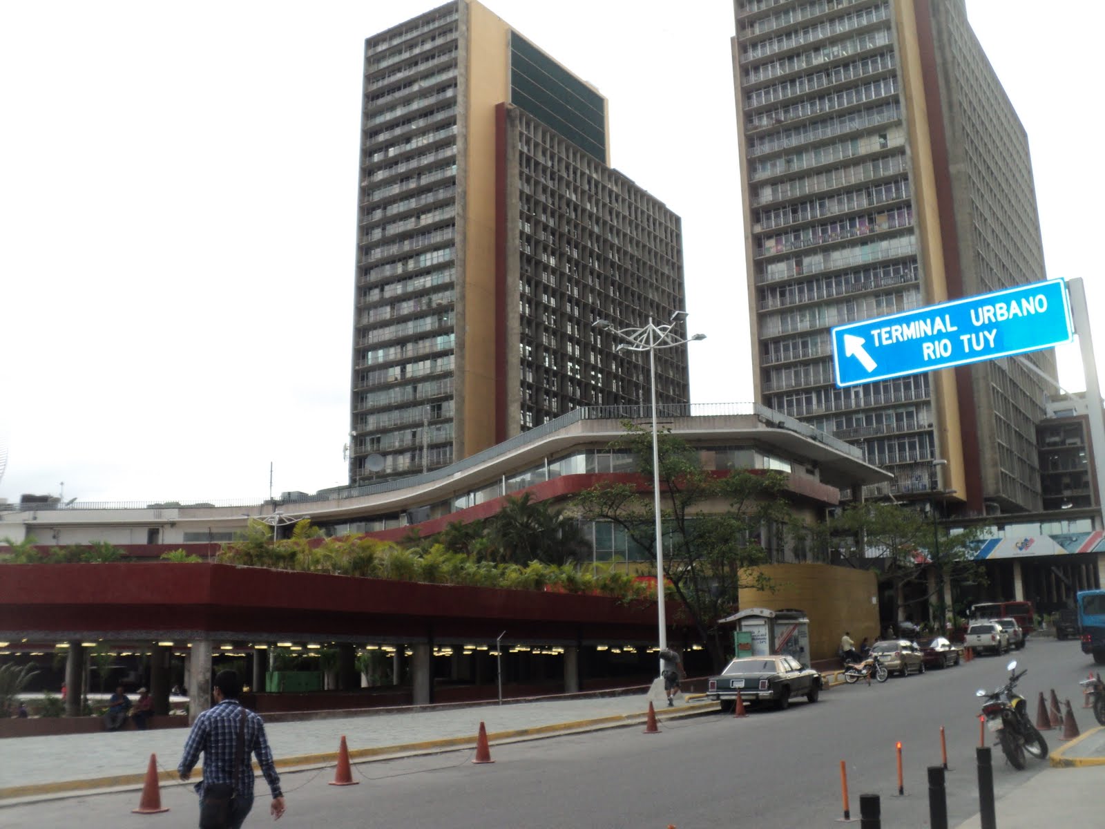 Un vistazo a la Caracas de ayer y hoy: Bajo la Plaza Diego Ibarra: El ...
