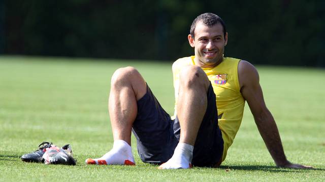 Javier Mascherano Argentina Young Football Player Profile & Images 2012 ...