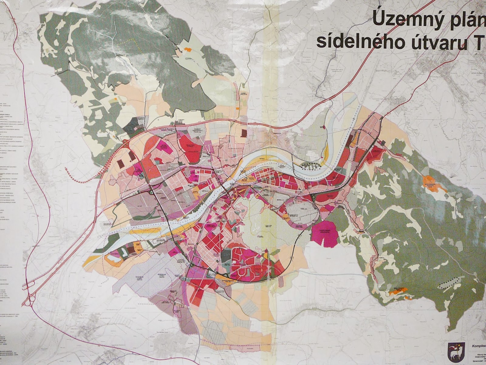 Transformačné uzly v obraze mesta: mapy mesta Trenčín