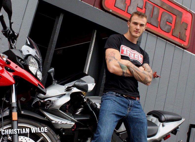 H M ZAK Blog: CHRISTIAN WILDE