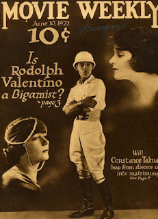Rudolph Valentino Collectibles: 1922 Movie Weekly Magazine