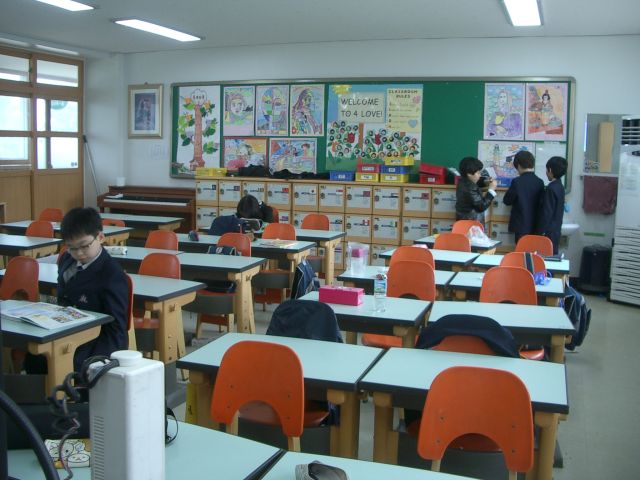 Teaching in South Korea: Classroom picture