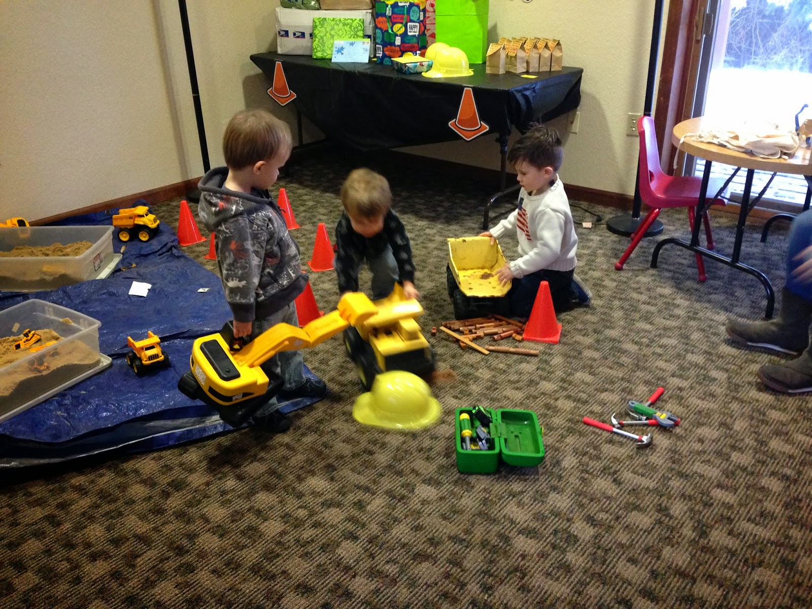 Between a dog and a hard place : Evin's 3rd Birthday Construction Party!