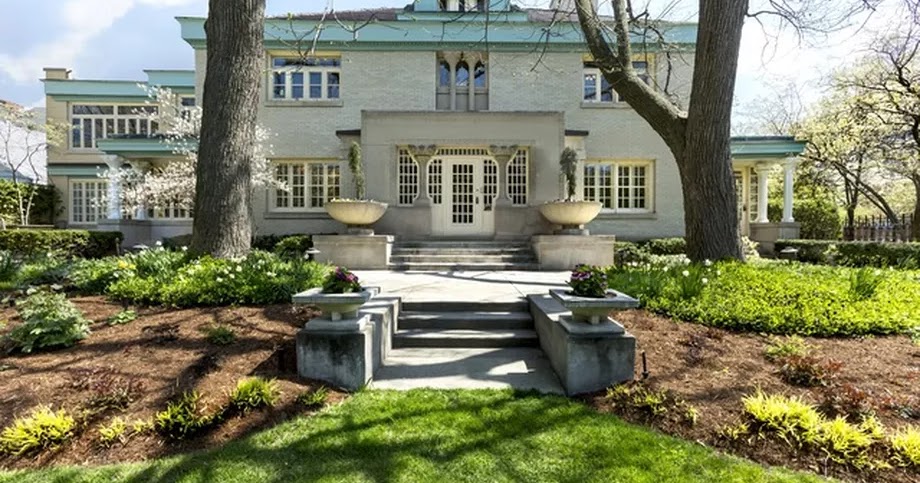 Uptown Update: Hutchinson Mansion Sidewalk Tours Return On Saturday