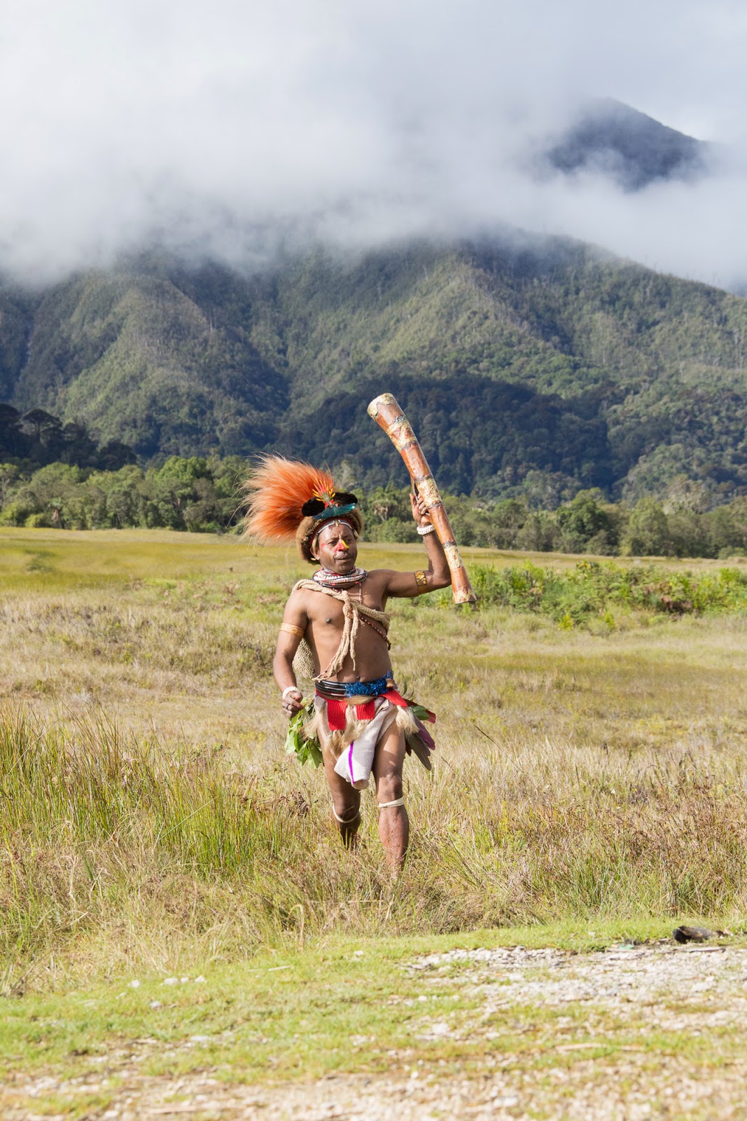 Oil Search Pacific Games Relay in Ambua, Hela Province and Dreikikir ...