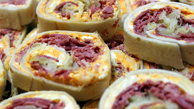 52 Ways to Cook: Reuben Pinwheel Sandwich - 52 Appetizers