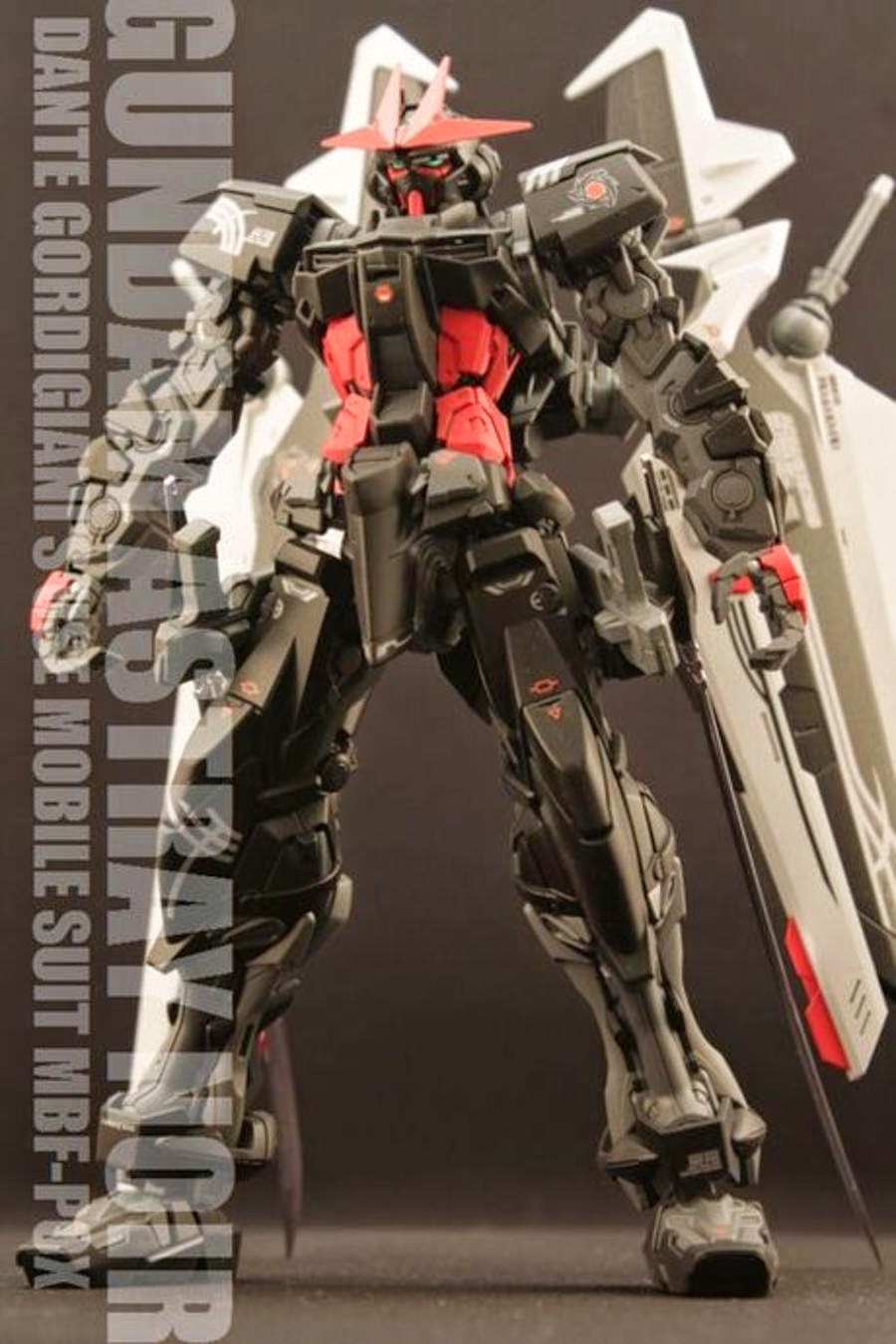 Painted Build: MG 1/100 Gundam Astray Noir