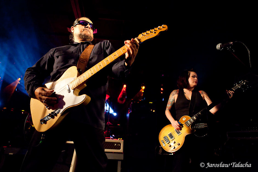 Planet Caravan: New Band New Record - 22. Tito & Tarantula