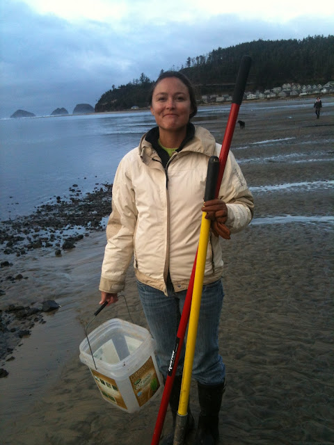 Saturdays with Maggy: Clam Digging in Oregon
