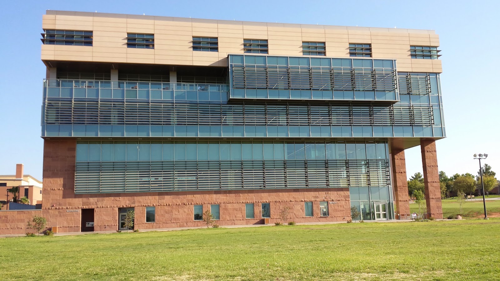 Russell Bangerter: Gestalt & Architect The Holland Building