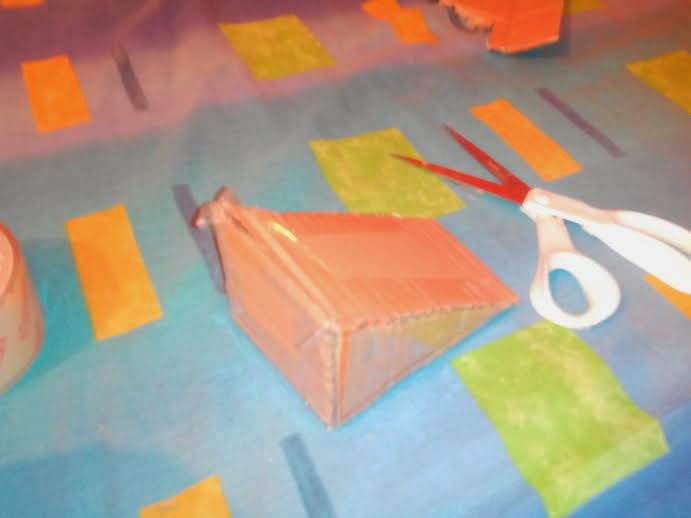 How to Make Fingerboard Ramps: How to Make a Kicker (super easy)