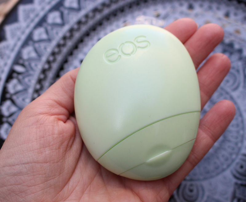 Beauty Blog by Susana: Review EOS (crema de manos y bálsamo labial)