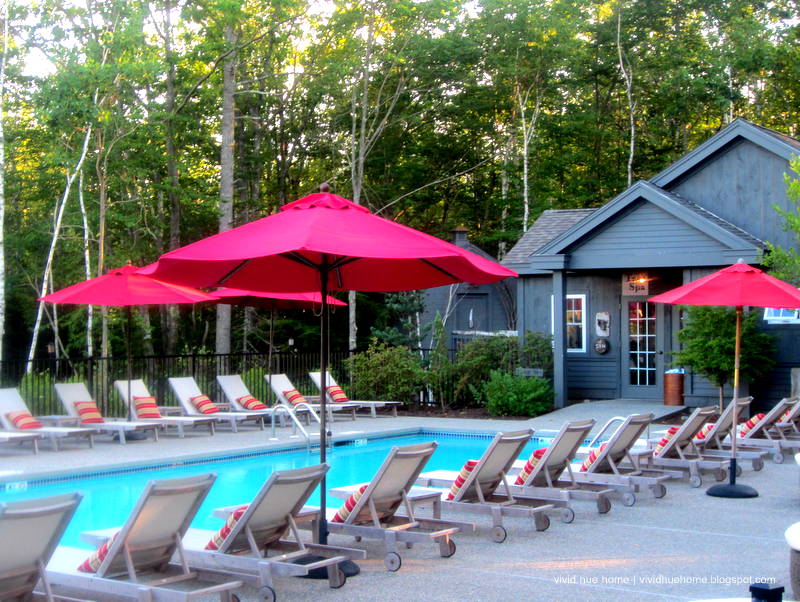 Vivid Hue Home: Earth at Hidden Pond