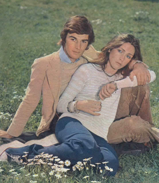 ÍDOLOS DE FOTONOVELAS : MARINA COFFA