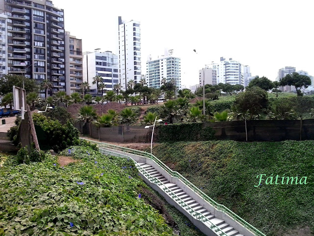 Fátima Rodríguez Serra: Sendero a la Playa desde el Parque Maria Reiche ...