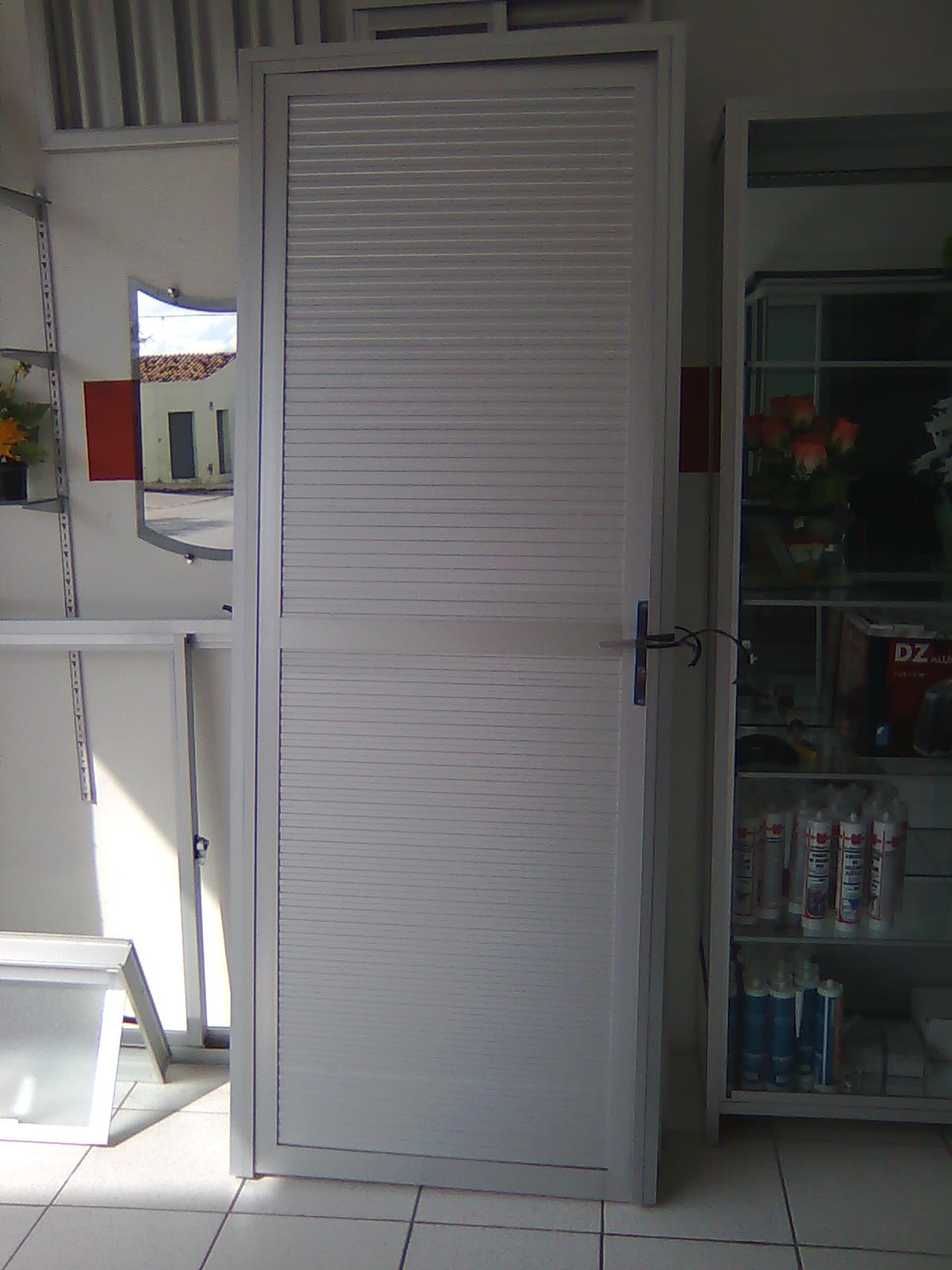 PP Alumínio : Portas de alumínio