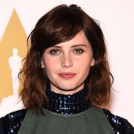 Felicity Jones Wiki, Biography, Dob, Age, Height, Weight, Affairs and More