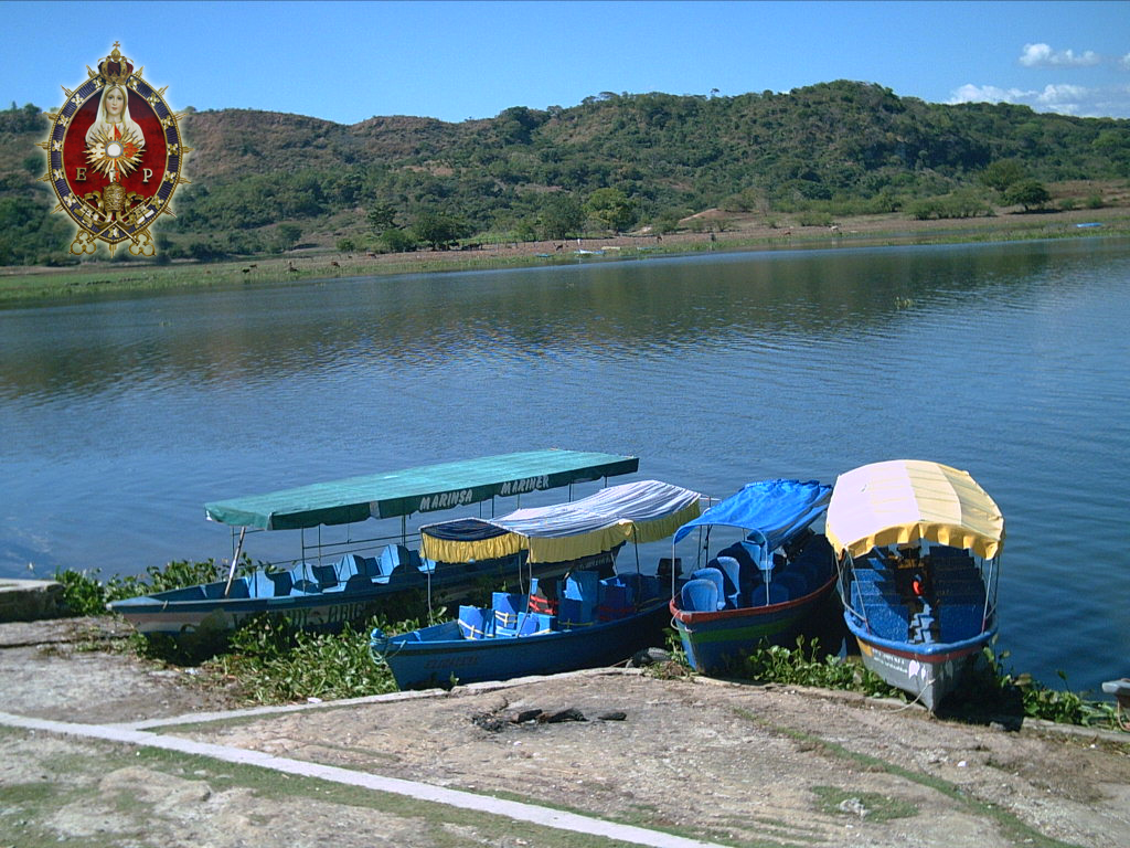 LAGO SUCHITLAN (El Salvador): Lago Suchitlan (El Salvador)