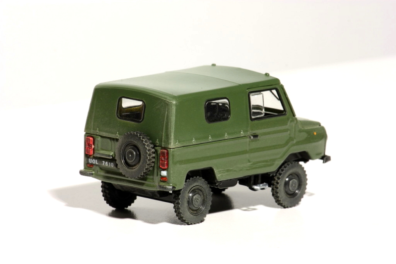 MiniAutoHobby: LUAZ 969M