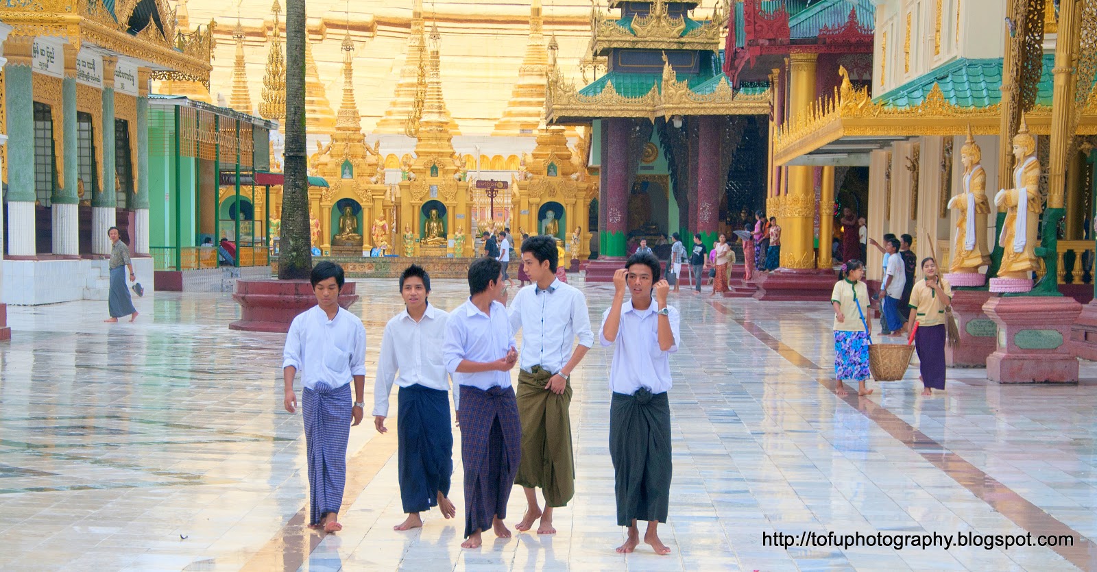 Tofu Photography: Young Burmese men