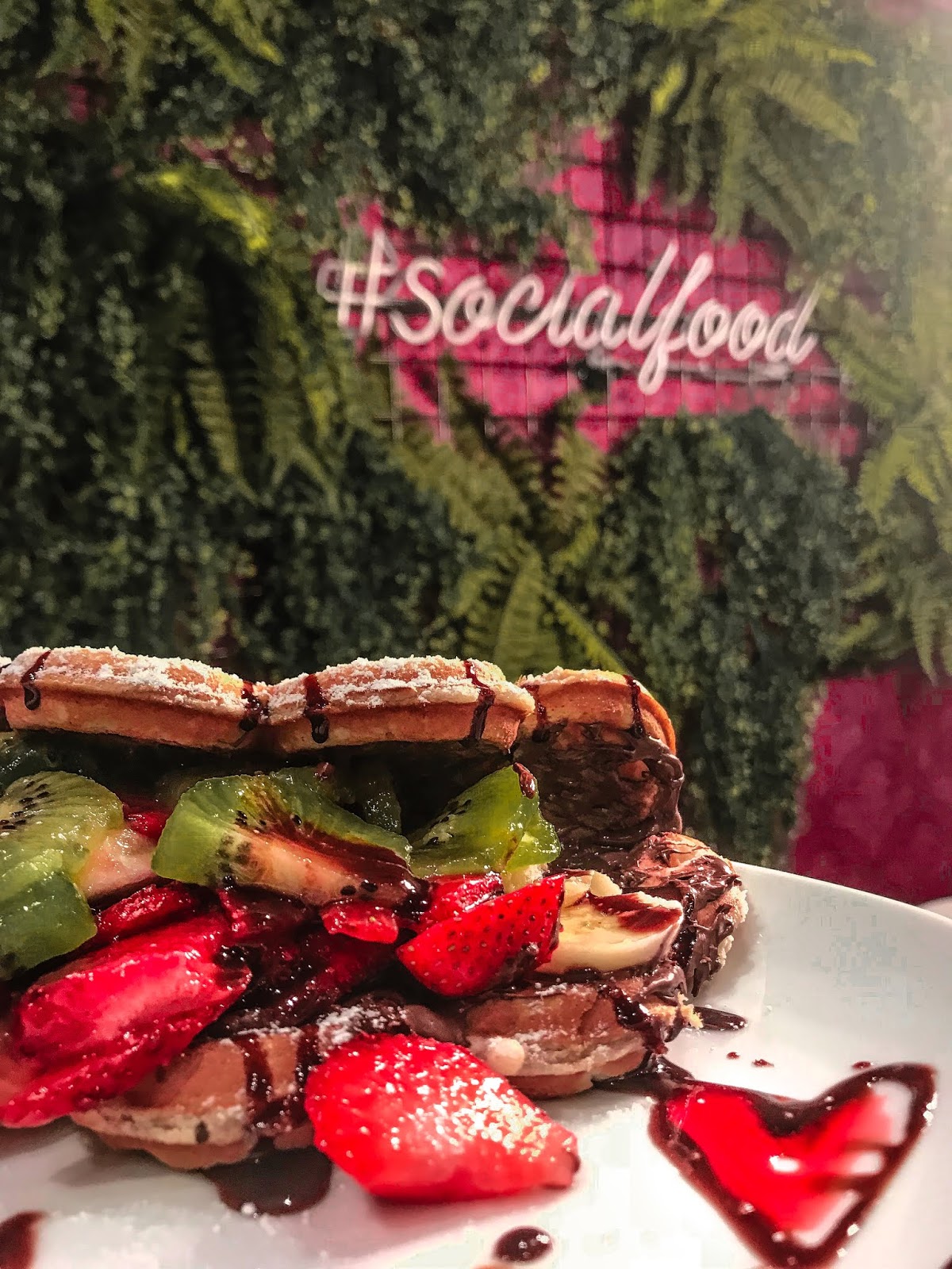 Wonder Waffle in Baybrook Mall, Friendswood