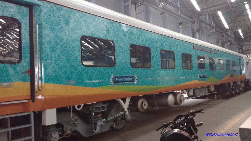 Rail Maniac: First Look of "Humsafar Express" Coaches at RCF