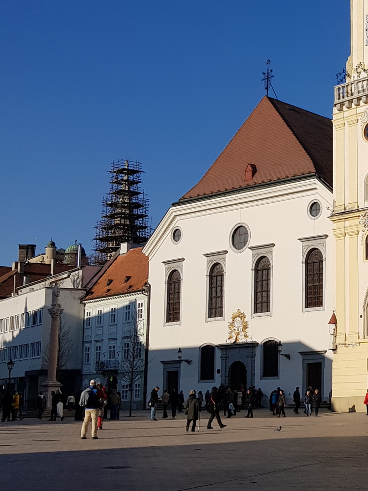 tukemd: 3.Bratislava เดินชมเมืองเก่าบราติสลาว่า สโลวาเกีย