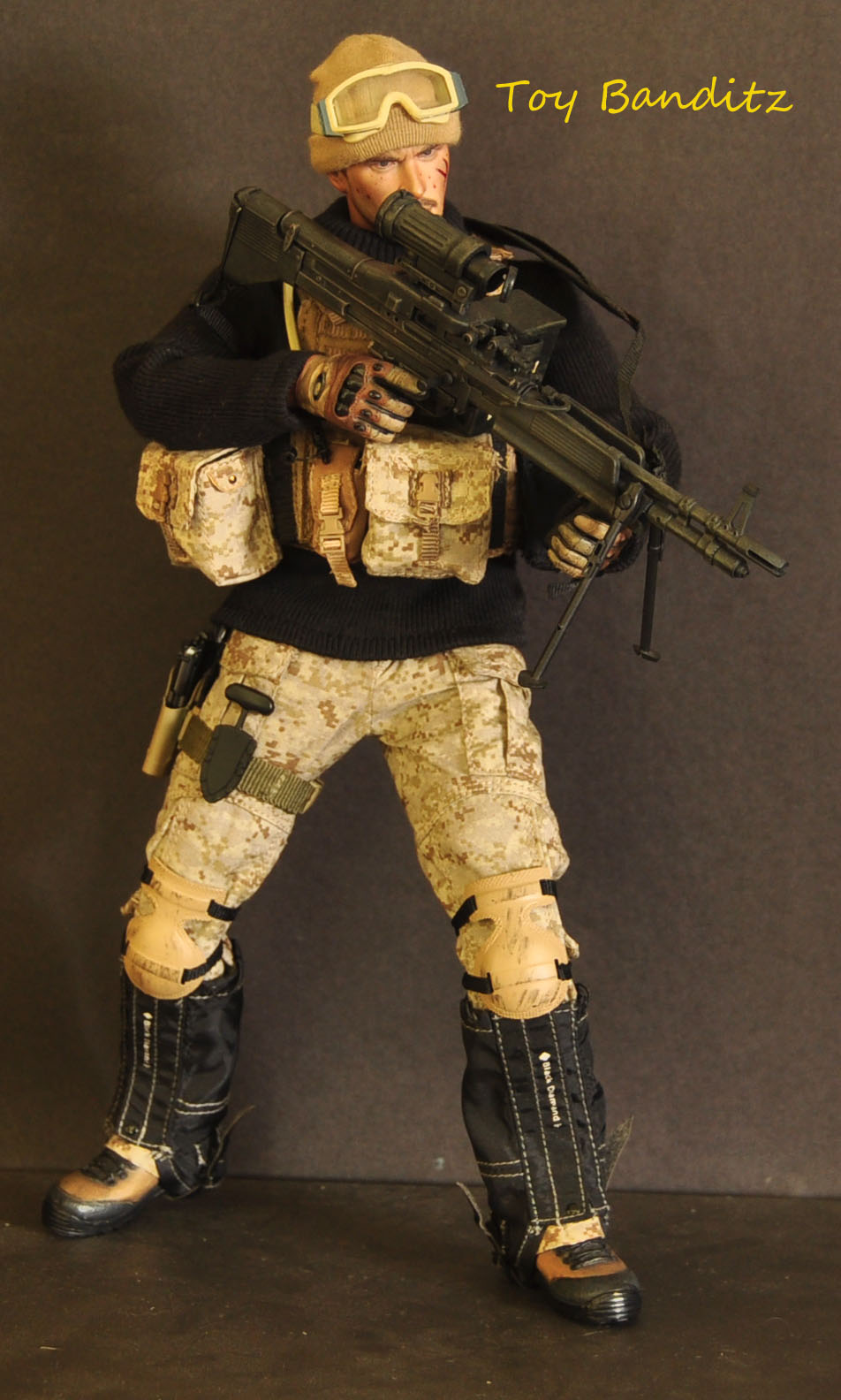 toy banditz: NAVY SEAL GUNNER KITBASH