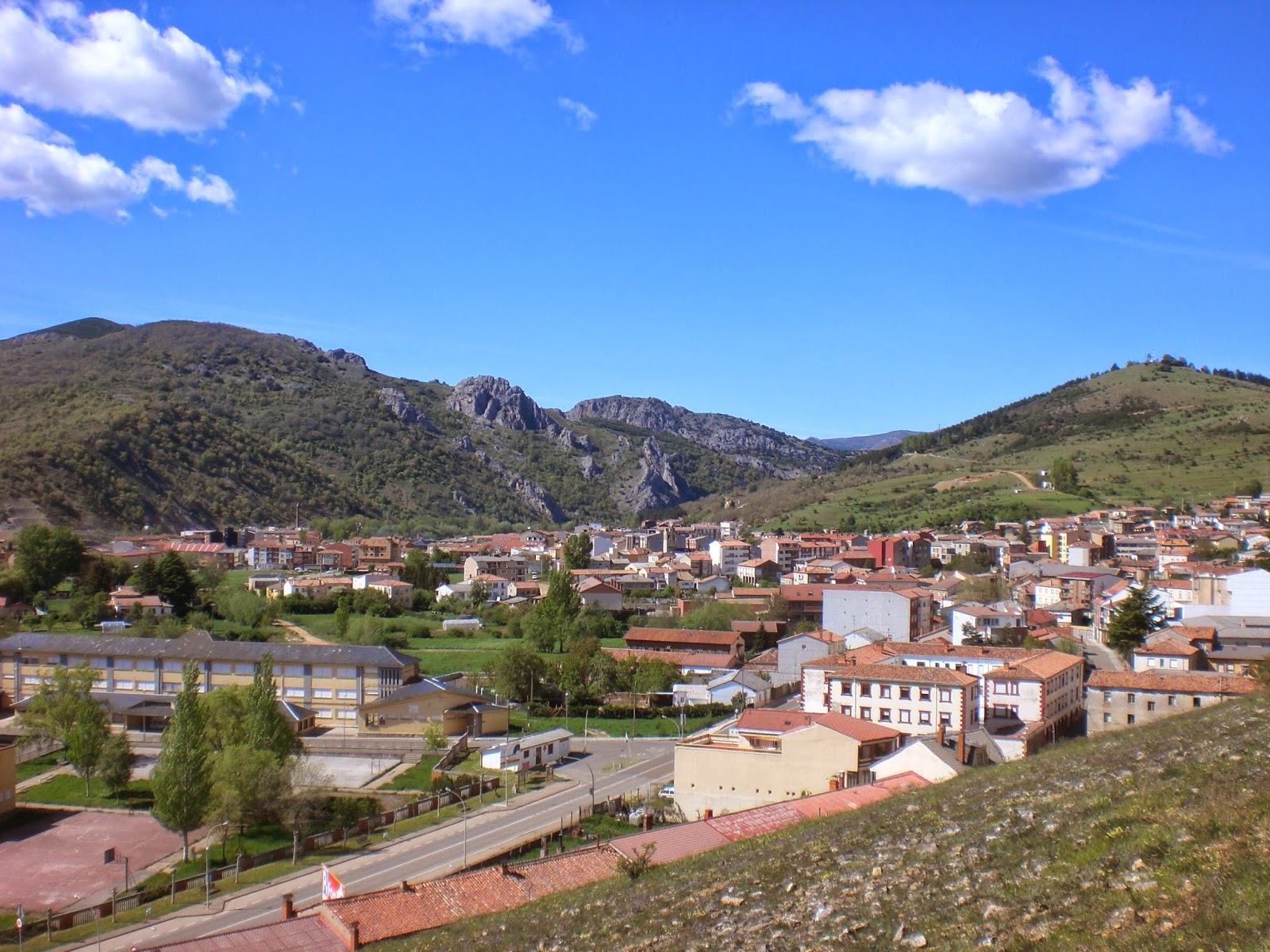 Miscelánea histórica de Cistierna y Montaña Oriental Leonesa.: DE ...