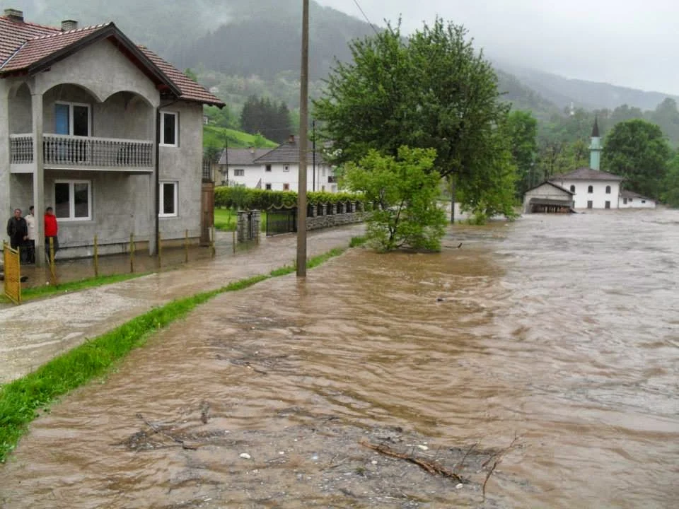Nabujale rijeke i potoci širom BiH