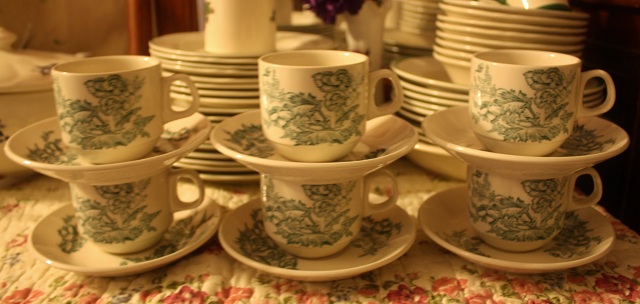 Lemari Cantique: set cawan kopitiam (BOOKED)