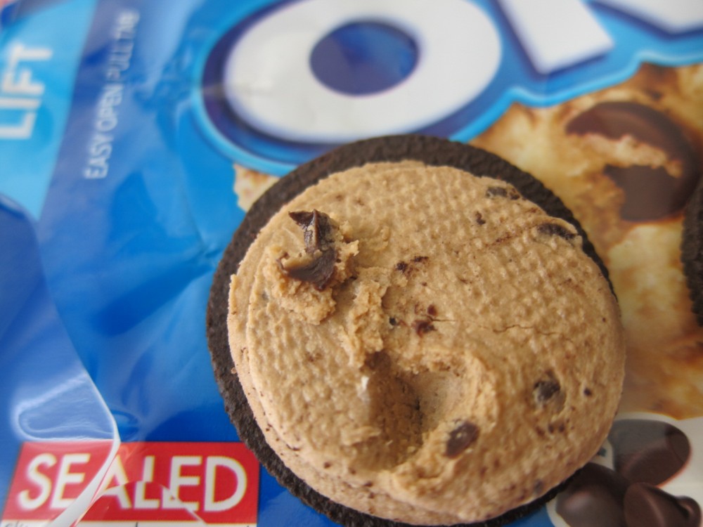 Review: Nabisco - Cookie Dough Oreo Cookies