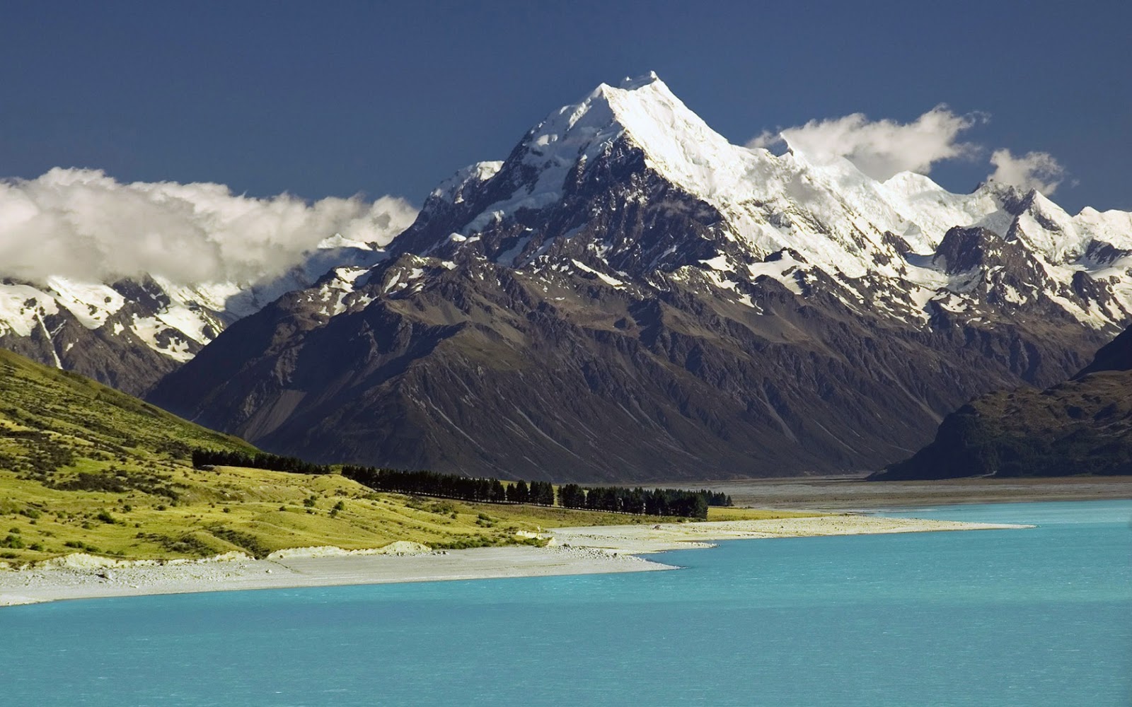 Travel Trip Journey : Mount Cook; New Zealand