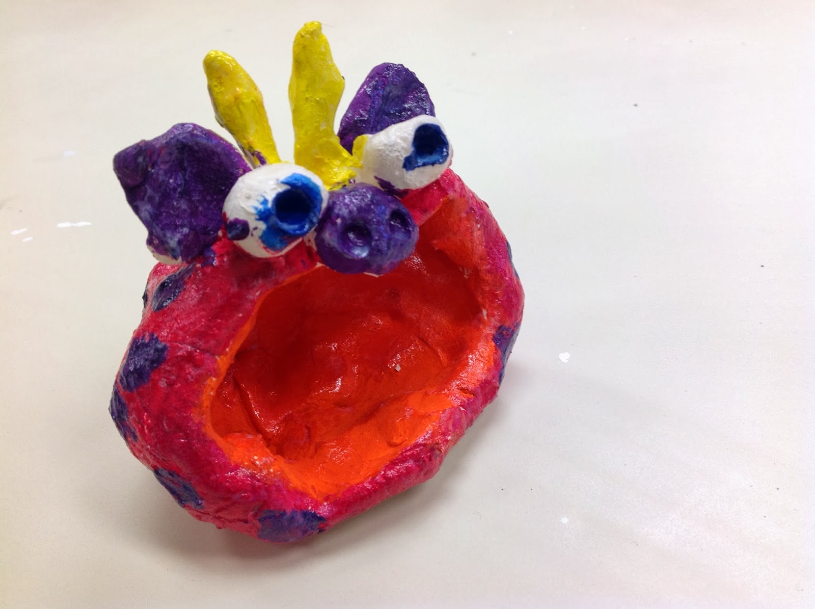 Miss Arty Pants: Pinch Pot Monsters
