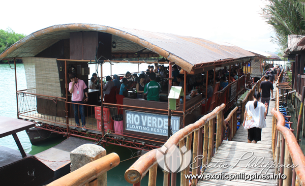 5 Must Know About Bohol’s Floating Restaurant