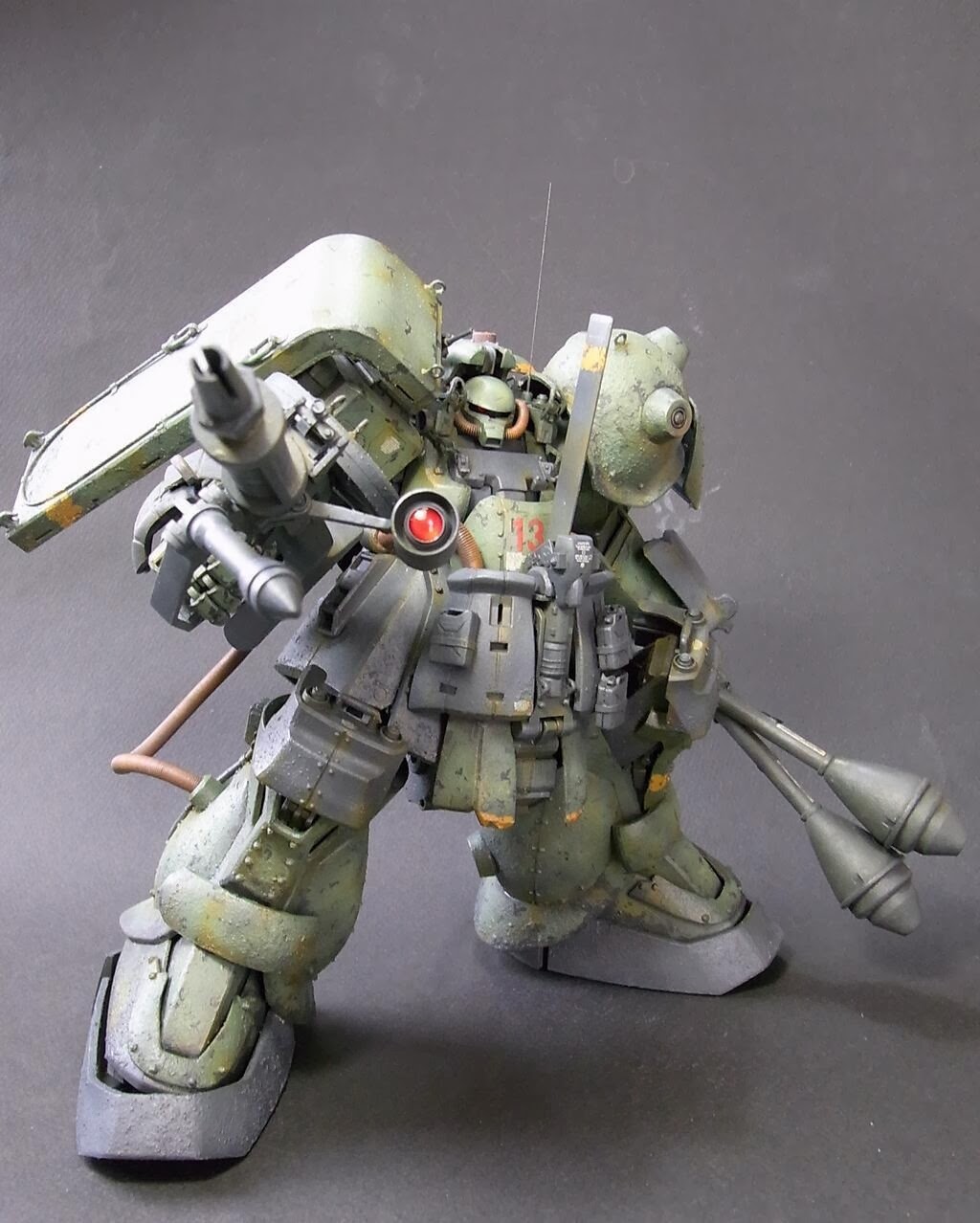 Toriyama's Custom Zaku - Custom Build + Diorama - Gundam Kits ...