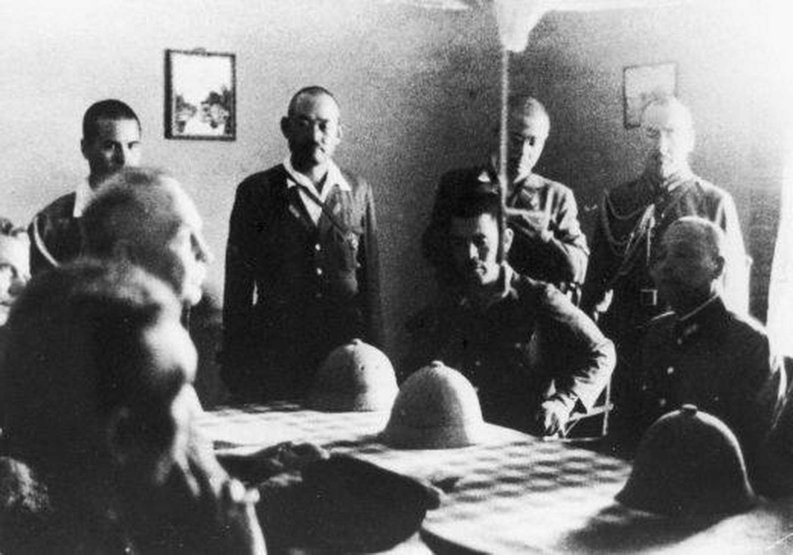 World War II Pictures In Details: The Surrender of the Dutch Forces to ...